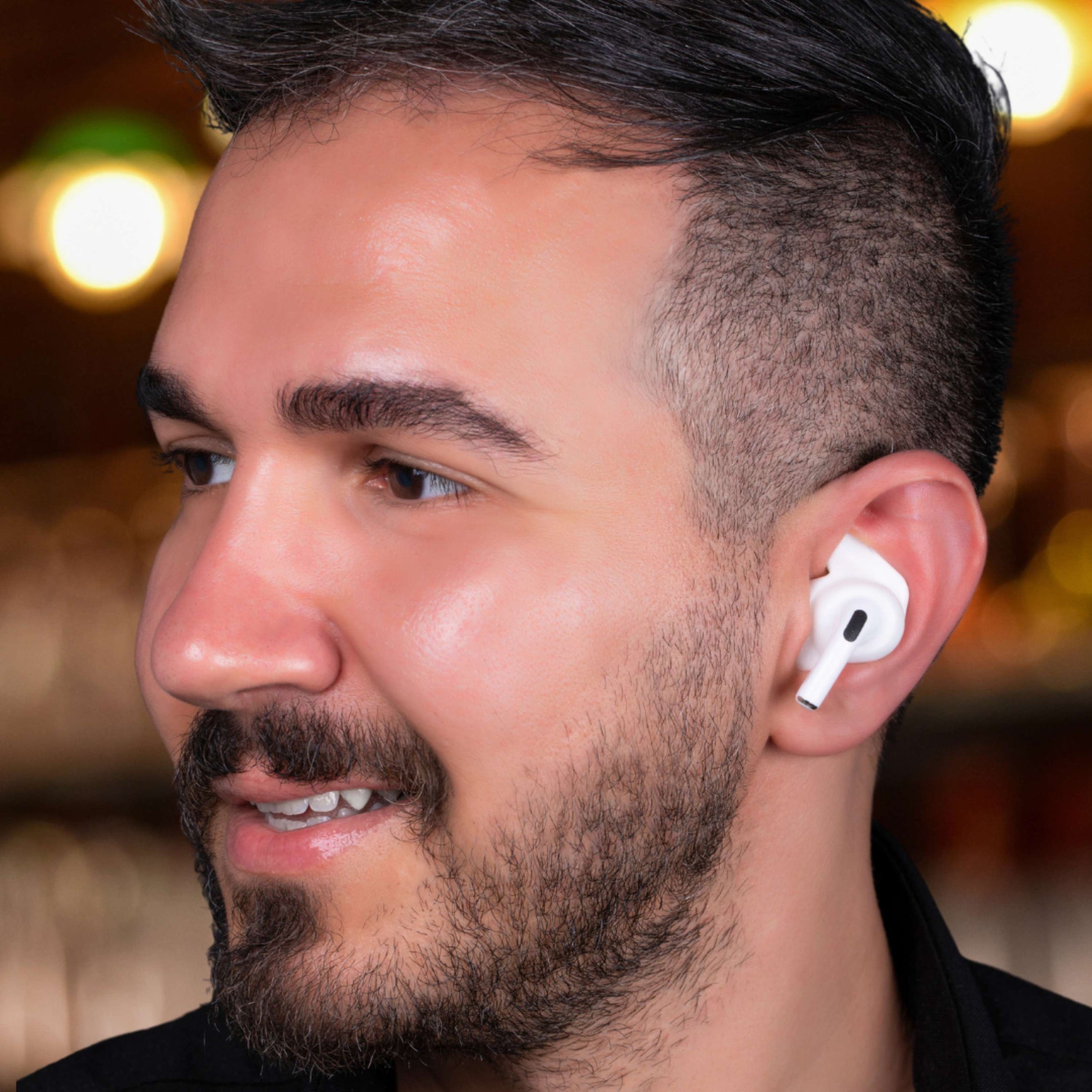 Snugs | Custom-fit tips for AirPods & AirPods Pro